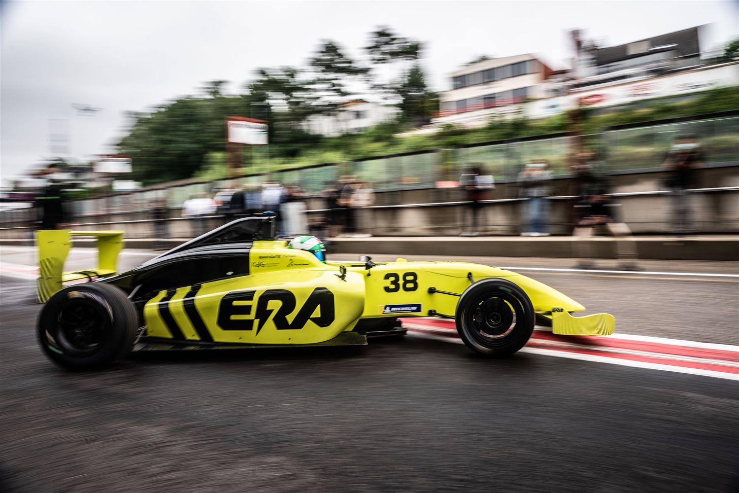 Elektrische racewagen rijdt nieuw ronderecord - Internetgazet Heusden ...