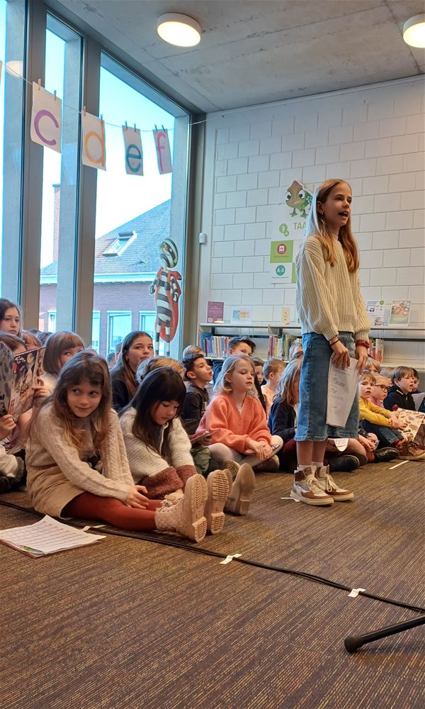 Poëzie, zang en muziek gaan hand in hand - Internetgazet Heusden-Zolder